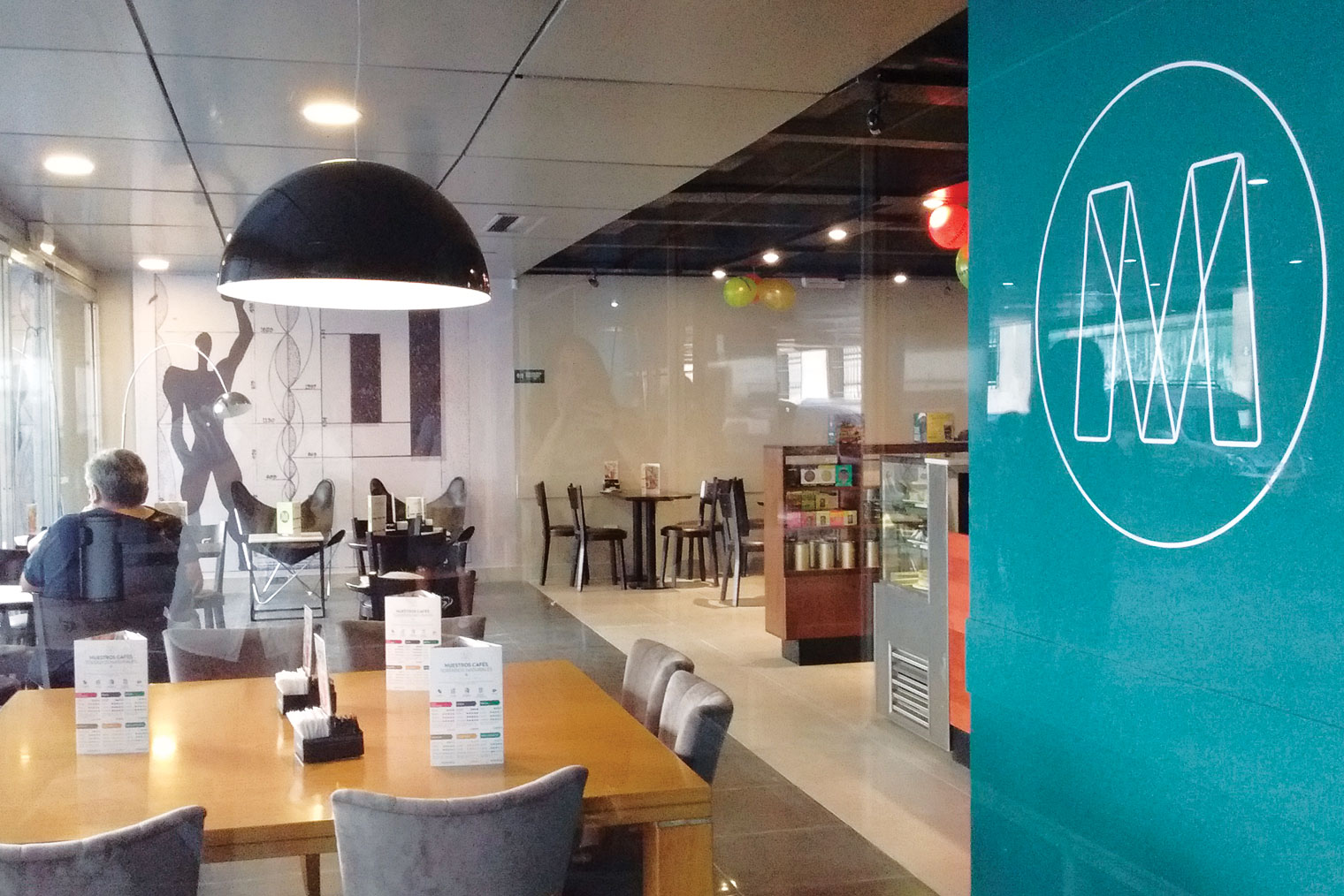 Arquitectura Comercial | Café Martínez - Zona IV Design